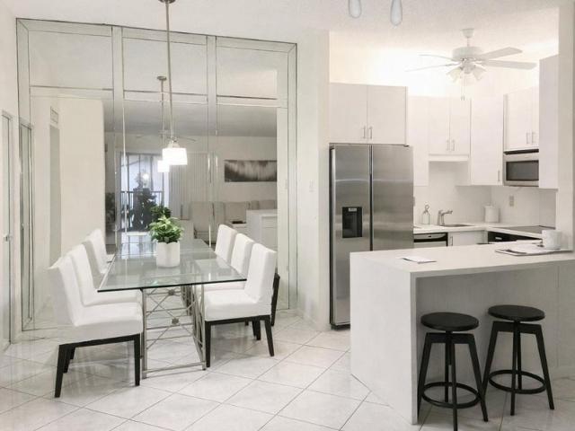 Calm, Clean & Comfy Room in Quiet Tamarac Home