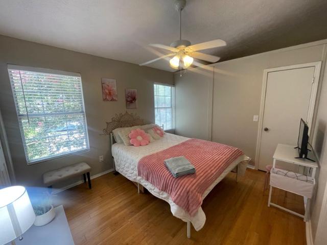 Calm Riverside Home • Pool • Easy Access to GA‑400