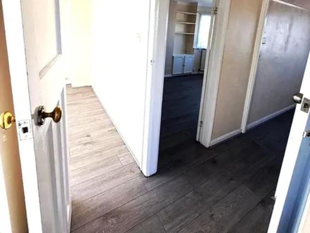 Calne Avenue, London, IG5 0XB, United Kingdom | 2 bed apartment for rent #167641766 | Rentberry