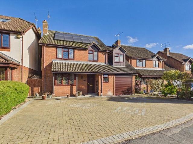 Calshot Way, Frimley, Camberley GU16, 5 bed detached house to rent, £3,250 pcm | PrimeLocation