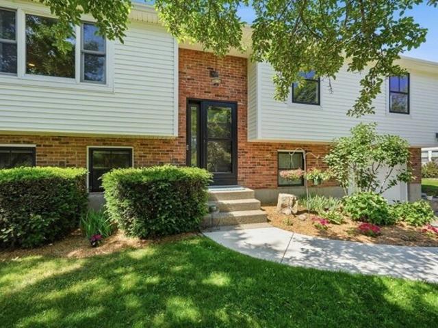 Captain Lathrop Dr, Deerfield, Home For Sale