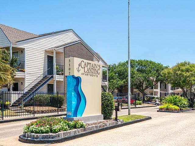 Captain's Landing Apartments 2 Bedroom Apartment for Rent at 3102 69th St, Galveston, TX 77551 Central City