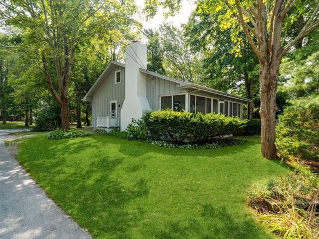 Captains Ln, Mattapoisett, Home For Sale