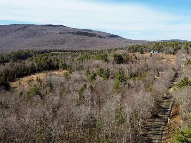 Cape Moonshine Rd, Piermont, NH 03779
