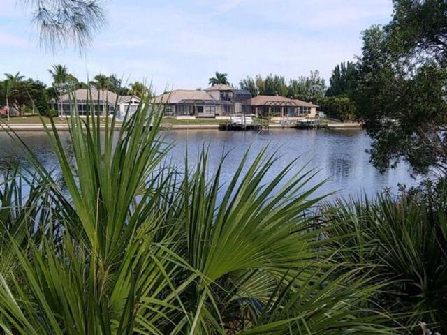 Cape Coral FL 101011824