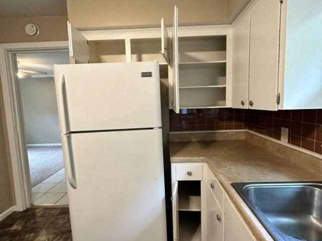 Cape G Rentals, LLC 2 Bedroom Apartment for Rent at 000 000 Cape Girardeau, Cape Girardeau, MO 63071