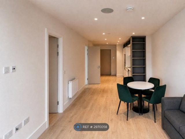 Capella Court, Purley CR8, 2 bed flat to rent, £1,900 pcm | PrimeLocation