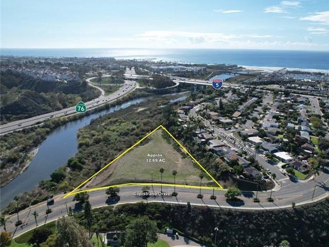 Capistrano Dr, Oceanside, CA 92058