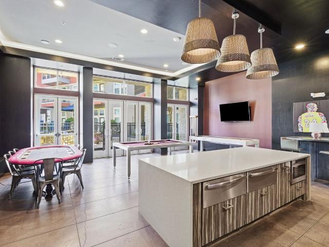 Capitol at Stonebriar 3 Bedroom Apartment for Rent at 9600 Gaylord Pkwy, Frisco, TX 75035