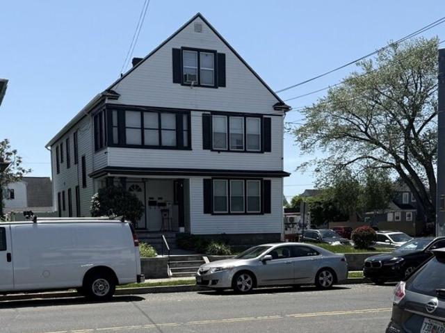 Capitol Ave, Bridgeport, Home For Sale