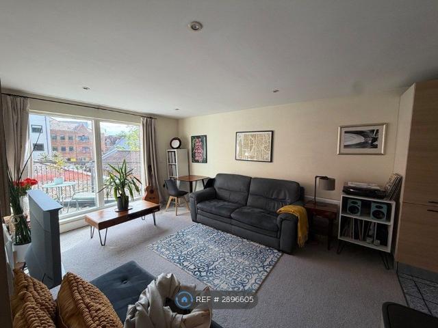 Capitol Square, Epsom KT17, 1 bed flat to rent, £1,415 pcm | PrimeLocation