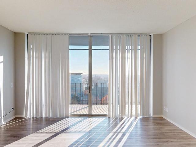 Capitol Towers 1 Bedroom Apartment for Rent at 1500 7th St, Sacramento, CA 95814 Downtown Sacramento