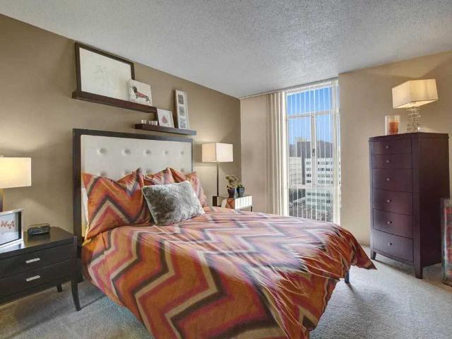 Capitol Towers Studio Apartment for Rent at 1500 7th St, Sacramento, CA 95814 Downtown Sacramento