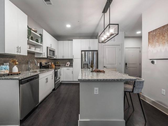 Capital Collective Luxury Apartments 2 Bedroom Apartment for Rent at 401 E Oglethorpe Ave, Savannah, GA 31401 Downtown Savannah