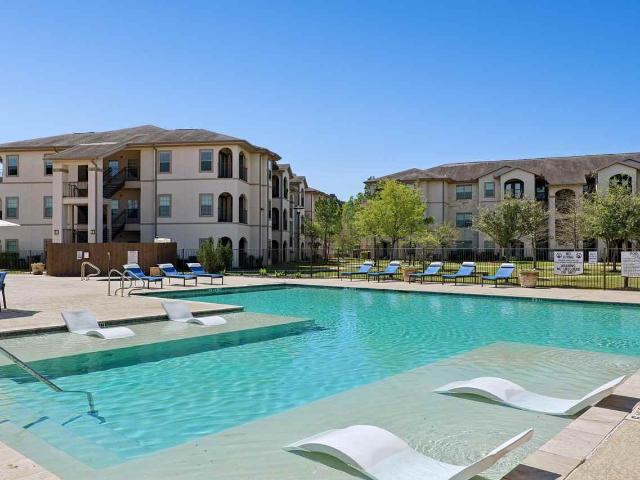 Capri Villas at the Lake 1 Bedroom Apartment for Rent at 425 Mccaleb Rd, Conroe, TX 77316