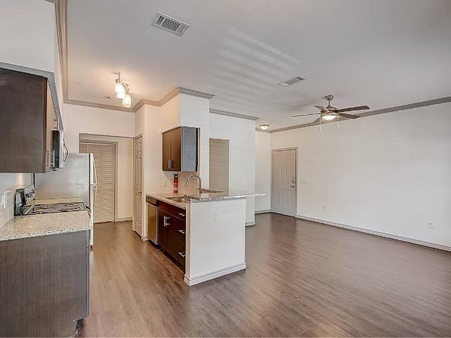 Capri Villas at the Lake 1 Bedroom Apartment for Rent at 425 Mccaleb Rd, Conroe, TX 77316