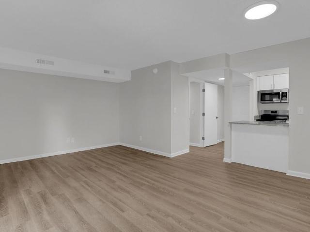 Capri Apartments Studio Apartment for Rent at 4425 E Chapel Rd, Columbia, SC 29205