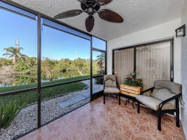 Capri Isles Blvd Apt,venice, Condo For Sale