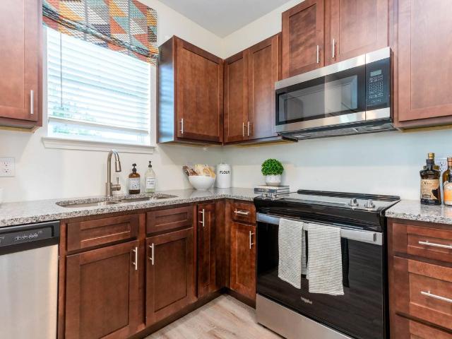 Capstone at Banks Crossing 3 Bedroom Apartment for Rent at 109 Capstone Way, Commerce, GA 30529
