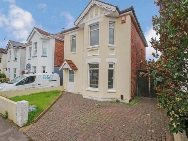 Capstone Road, Bournemouth BH8, 5 bed property to rent, £2,750 pcm | PrimeLocation