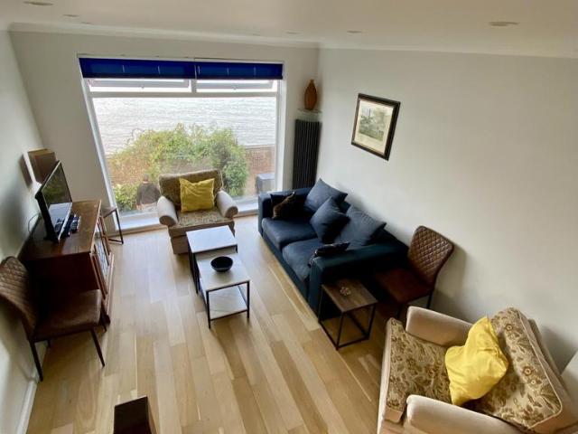 Capstan Square, London, E14 3 bed end of terrace house to rent £4,000 pcm £923 pw