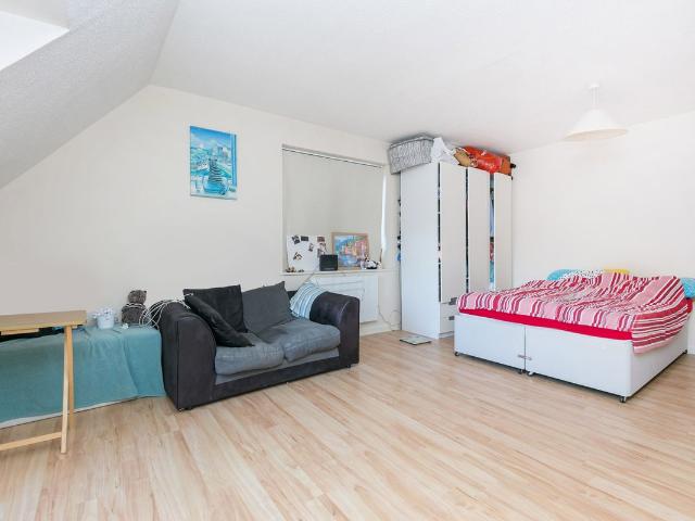 Capstan Way, London SE16, Studio to rent, £1,499 pcm | PrimeLocation