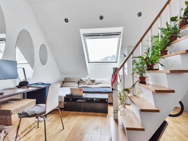 Capstan Way, London, SE16 Studio to rent £1,600 pcm £369 pw