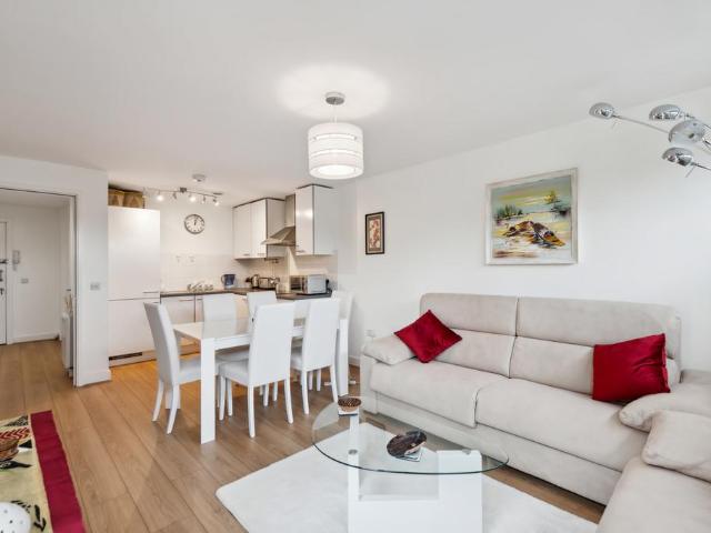 Carter House, 33 Petergate, London 1 bed flat to rent £2,750 pcm £635 pw