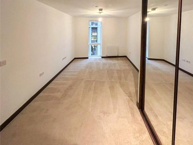 Carter Jonas have already secured tenants for this property. To find out how we can assist you in securing the best quality tenants as quickly as possible, please call our office on 01223 403330