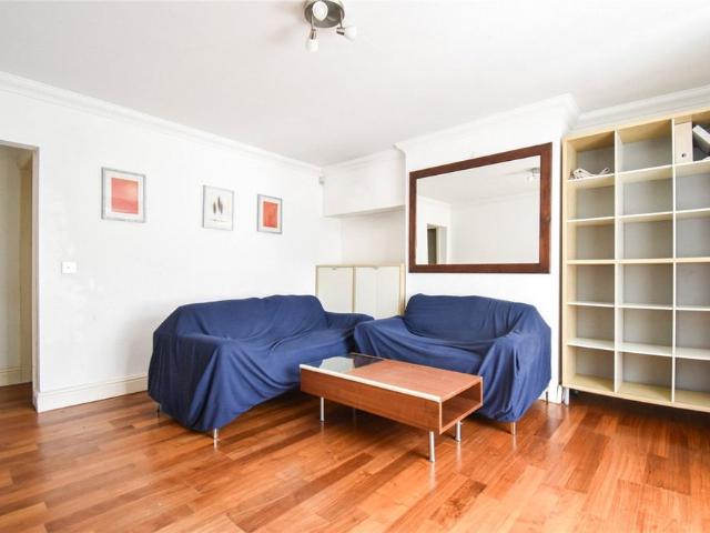 Carter Jonas have already secured tenants for this property. To find out how we can assist you in securing the best quality tenants as quickly as possible, please call our office on 01223 403330