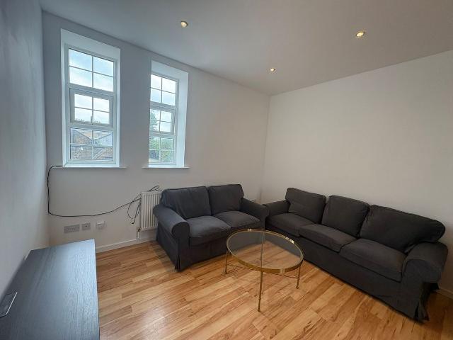 Carter Place, London SE17, 3 bed flat to rent, £3,195 pcm | PrimeLocation