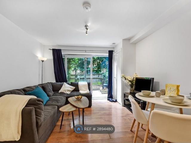Carteret Way, London SE8, 4 bed semi detached house to rent, £3,650 pcm | PrimeLocation