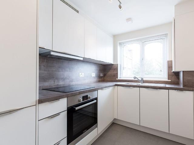 Carterhatch Lane, Enfield EN1, 1 bed flat to rent, £1,575 pcm | PrimeLocation