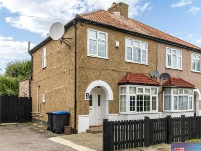 Carterhatch Road, London, 3 Bedroom House