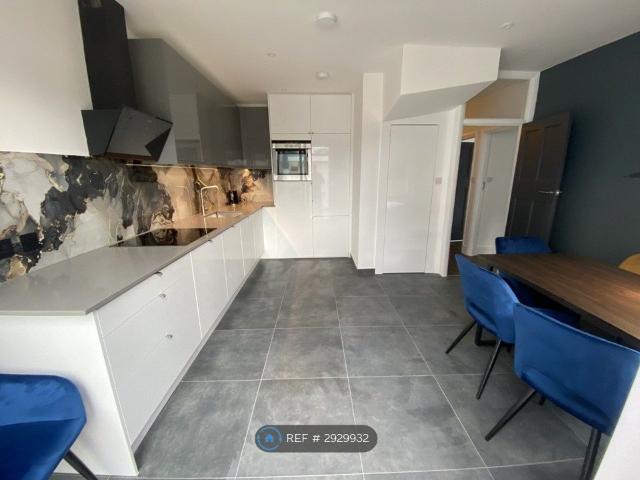 Carterhatch Road, London EN3, Room to rent, £845 pcm | PrimeLocation