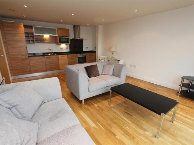 Cartier House Leeds Dock, Leeds, LS10 2 bed flat to rent £1,295 pcm £299 pw