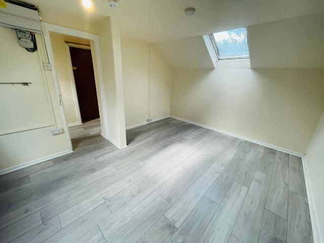 Cartlett, Haverfordwest SA61, Studio to rent, £450 pcm | PrimeLocation
