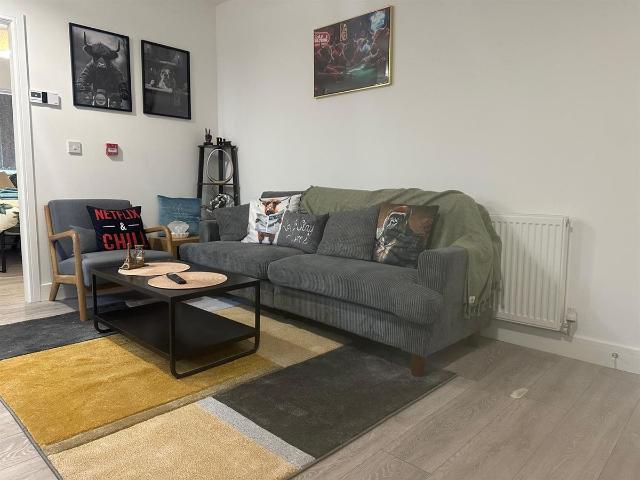 Cartwright Street, Wolverhampton WV2, 2 bed flat to rent, £1,200 pcm | PrimeLocation