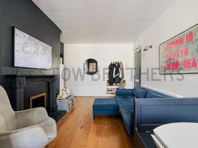 Cartwright Street, E1 8LZ
