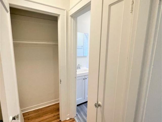 caruthers Studio Apartment for Rent at 2080 Se Caruthers St, Portland, OR 97214 Hosford Abernethy