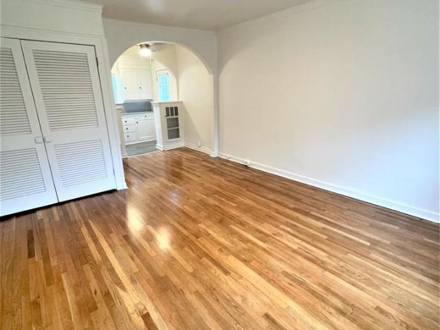 caruthers Studio Apartment for Rent at 2080 Se Caruthers St, Portland, OR 97214 Hosford Abernethy