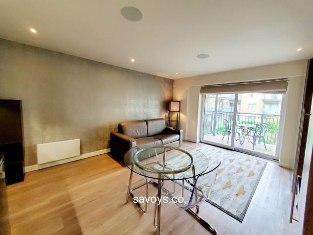 Carvell House, Aerodrome Road. Studio to rent £1,380 pcm £318 pw