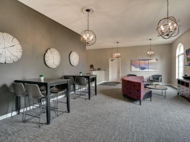 Carver Lake Townhomes 3 Bedroom Apartment for Rent at 6201 Tahoe Rd, Woodbury, MN 55125