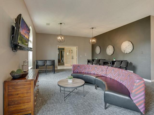 Carver Lake Townhomes 3 Bedroom Apartment for Rent at 6201 Tahoe Rd, Woodbury, MN 55125