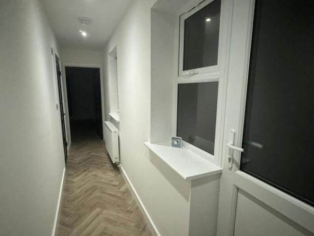 Carverhill Road, High Wycombe HP11, 1 bed flat to rent, £1,200 pcm | PrimeLocation