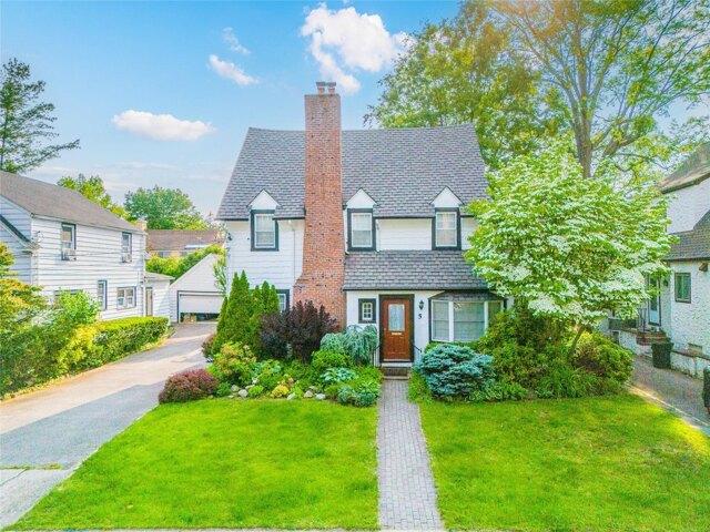 Cary Rd, Great Neck, Home For Sale