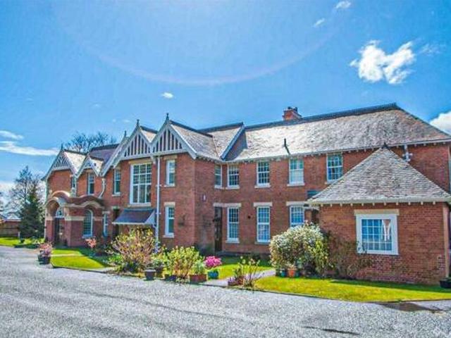 Caradon Court, Hawkins Close, 2 Bedroom Apartment