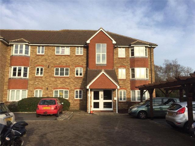 Caraway Place, Wallington SM6 2 bed flat to rent £1,700 pcm £392 pw
