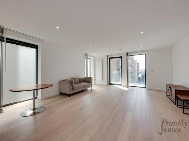 Caravel House, 26 Royal Crest Avenue E16, 3 bed flat to rent, £2,925 pcm | PrimeLocation