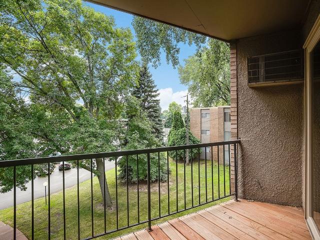 Caravelle Apartments 2 Bedroom Apartment for Rent at 3800 Foss Rd, St. Anthony, MN 55421 St. Anthony